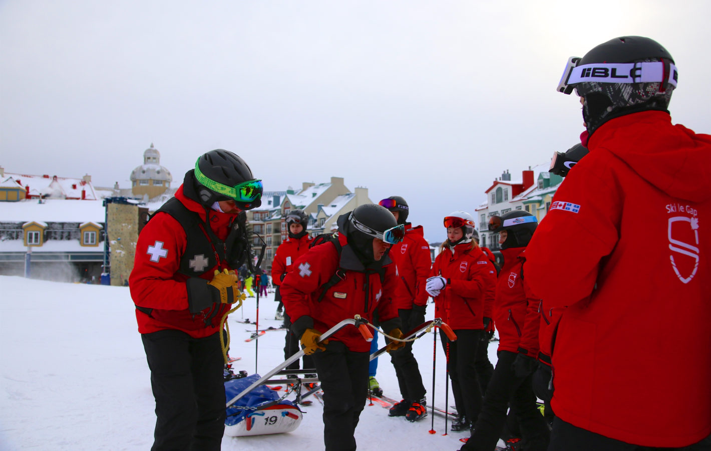 8 ways becoming a ski instructor will enhance your CV